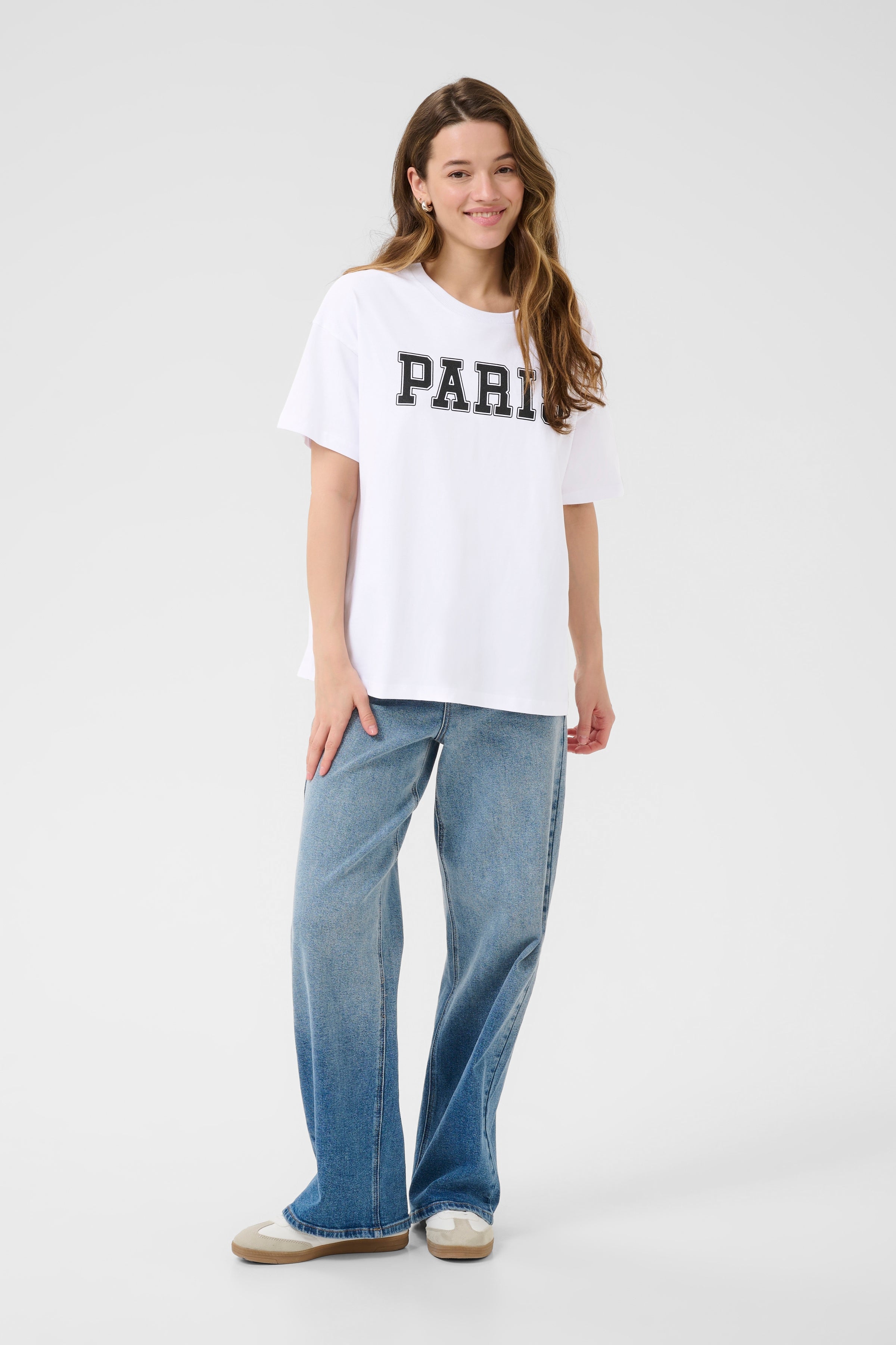 Adelina T-Shirt – Le basement