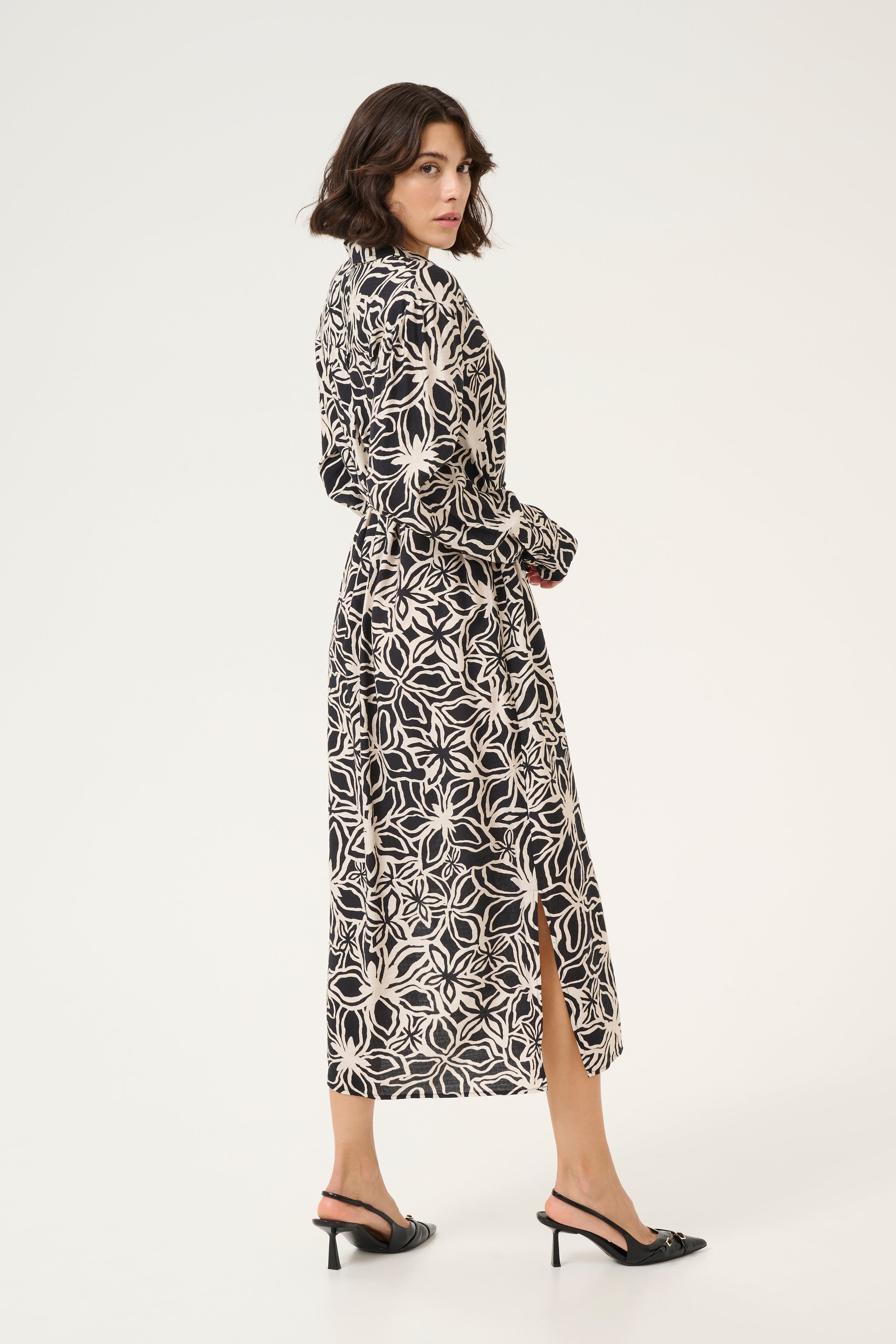 Hannah Robe – Le basement