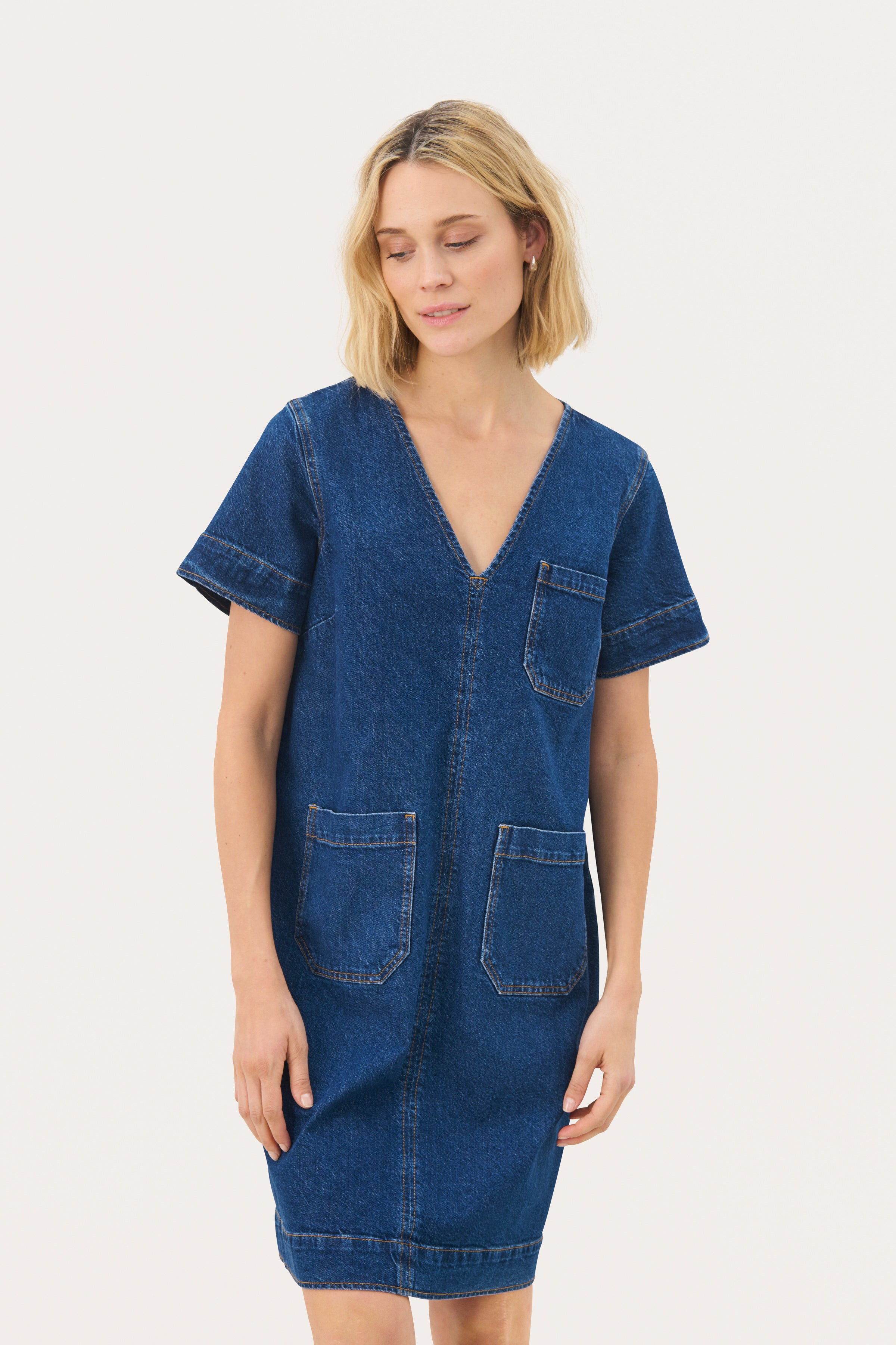 Tania Robe – Le basement